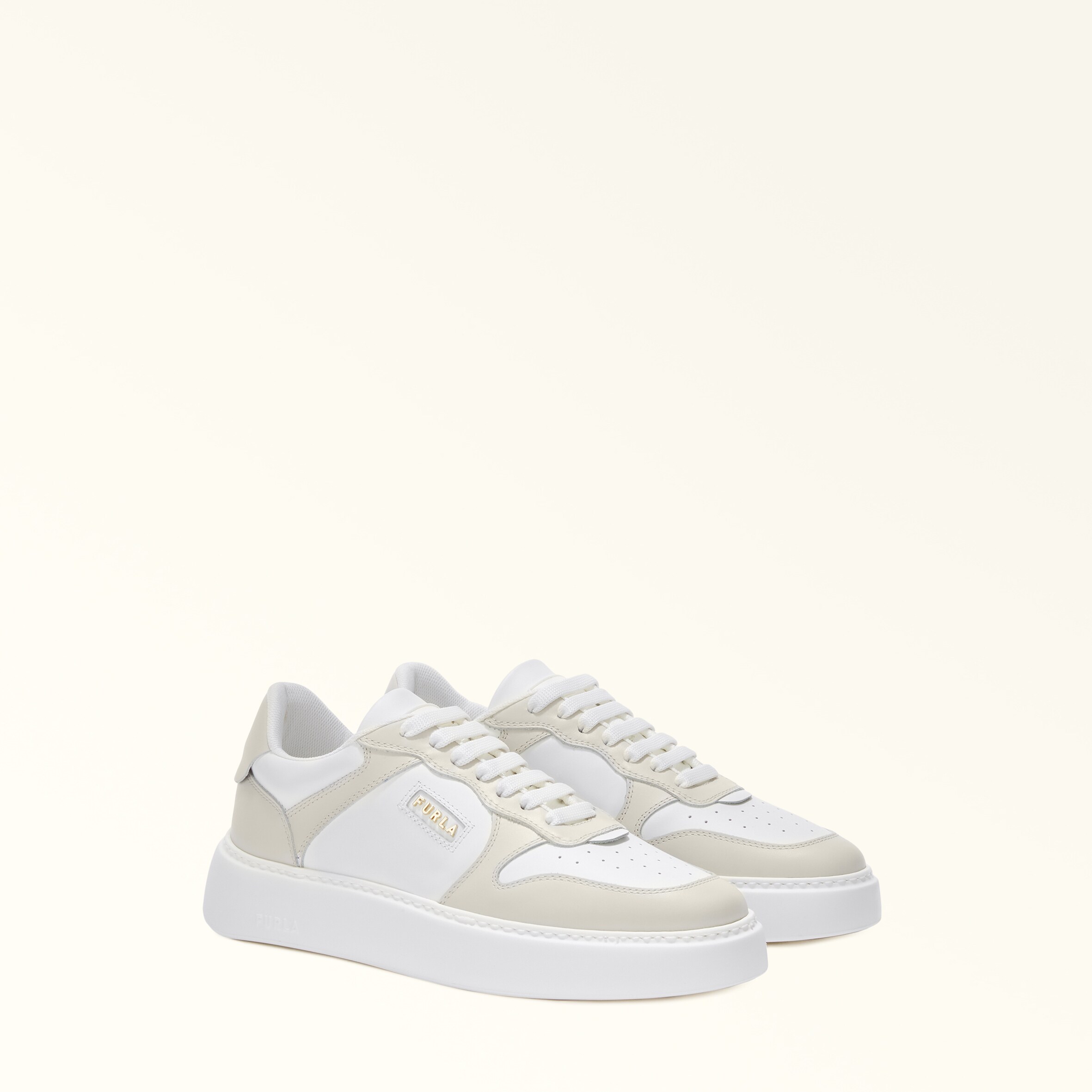 Women’s shoes: flat shoes and sneakers, boots and sandals| Furla